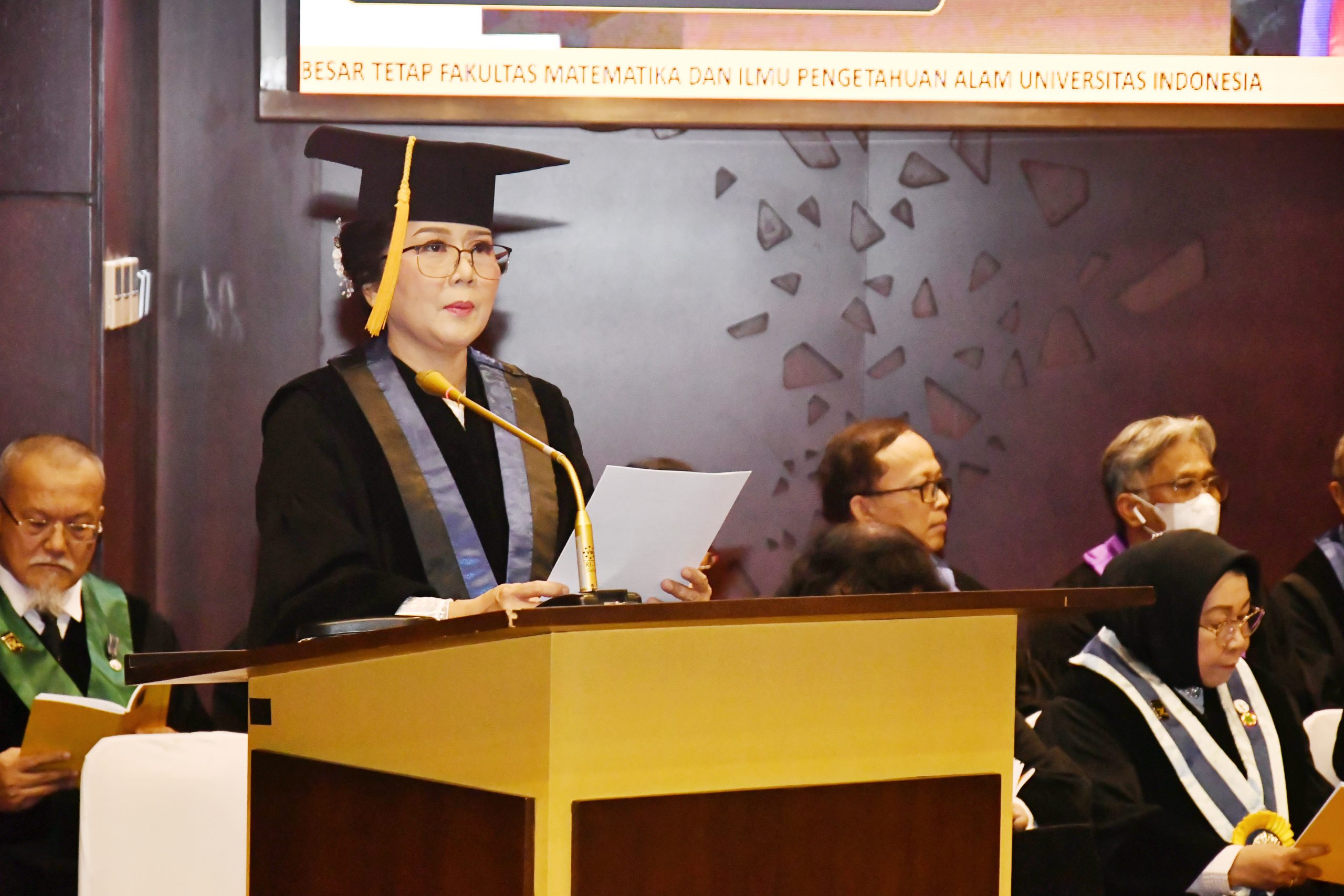 Guru Besar FMIPA UI Ungkap Rahasia Alam Mikroorganisme Melalui Ilmu ...
